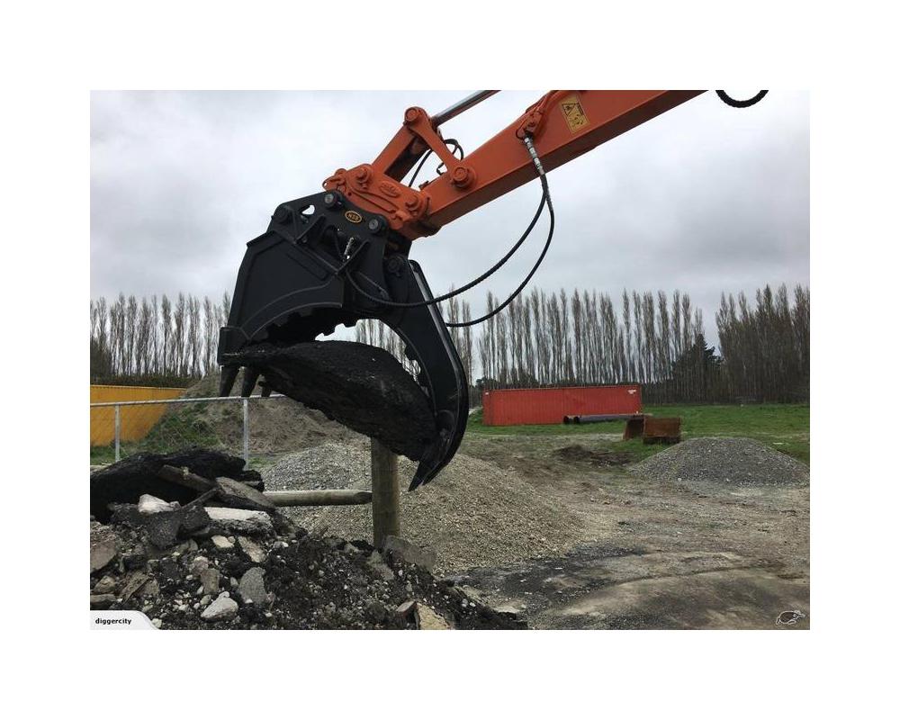 Excavator Grab Bucket 5-6T with Piping– Digger City